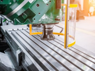 What Are the Differences Between Horizontal and Vertical CNC Milling ...